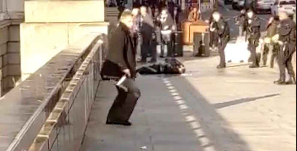 VIDEO. Attacco terroristico nel cuore di Londra: un morto e 4 feriti