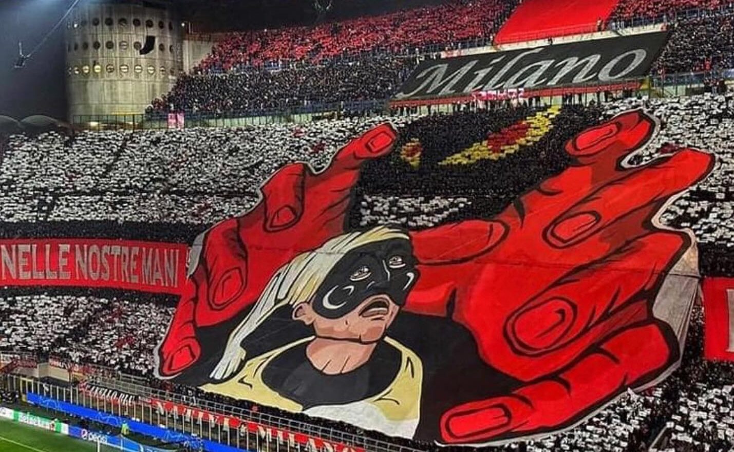 Milan-Napoli, spettacolare coreografia a San Siro. Al Maradona neanche le bandierine