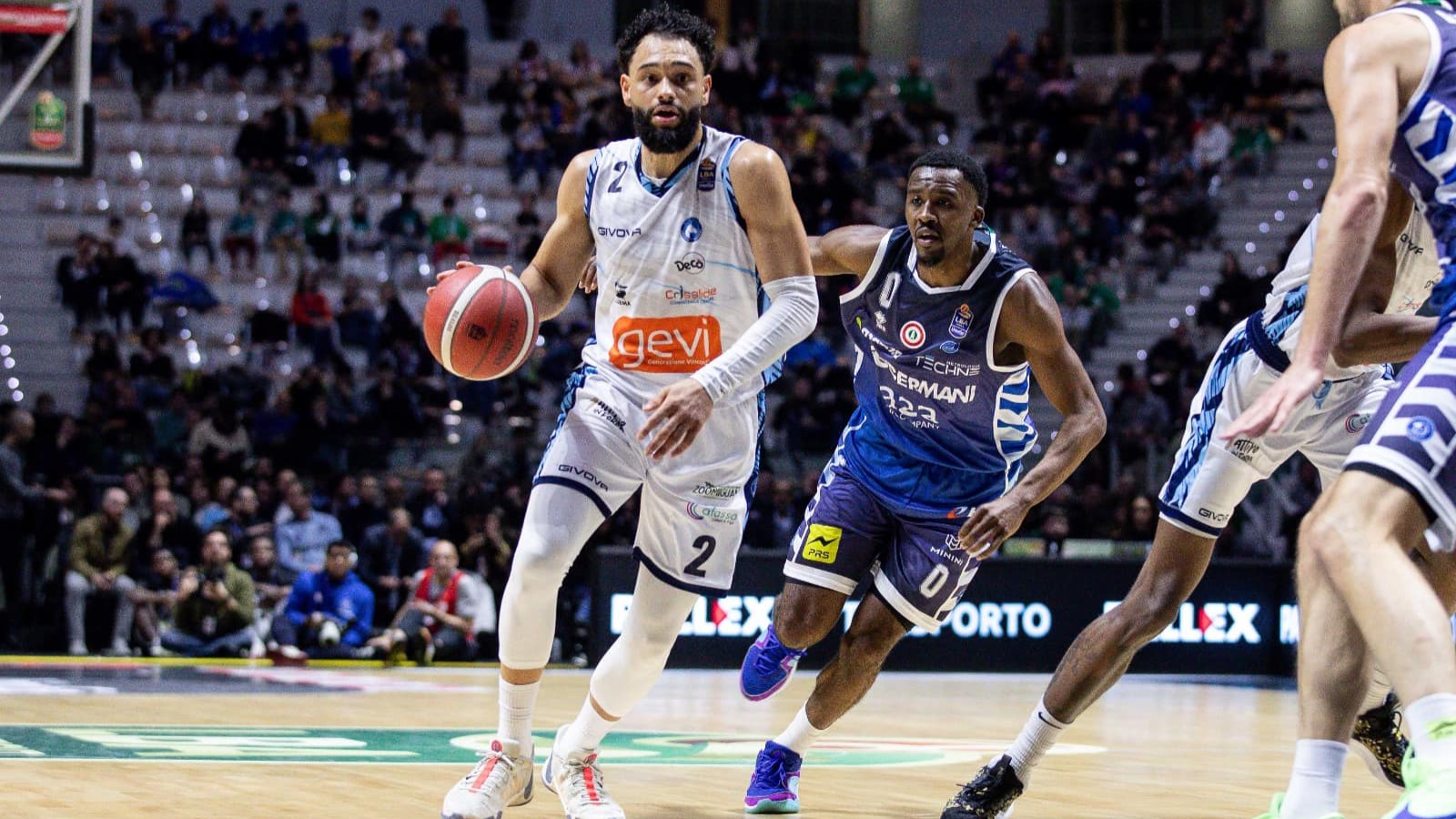 Impresa Napoli Basket, eliminato Brescia e adesso sogna la finale di Coppa Italia